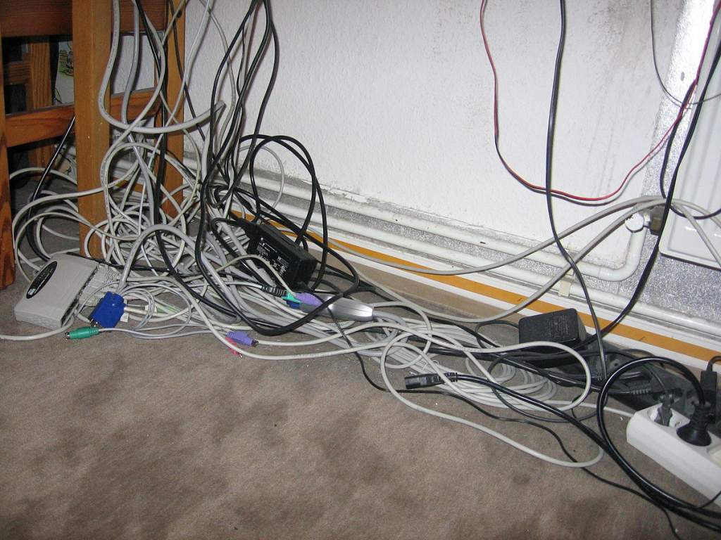 Die besten Tipps, um Kabelsalat im Haushalt und Büro zu vermeiden - Wie ...
