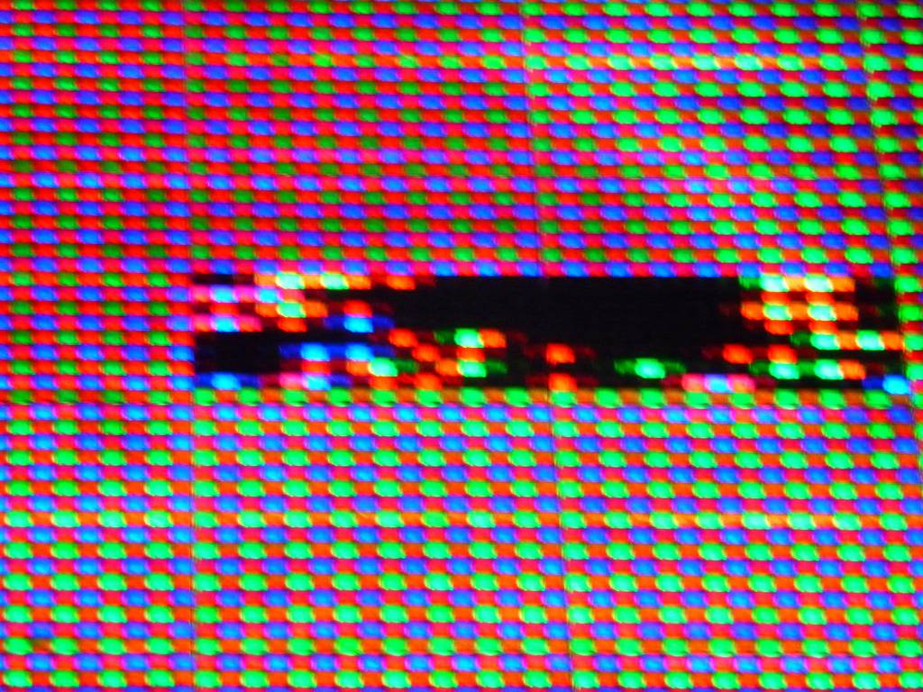 Wie man Pixelfehler bei LCD-Bildschirmen findet - Wie-funktioniert.com